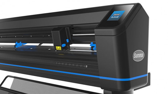 Summa - S-One Series – TECHNOPLOT - Systeme für Industrie und Werbetechnik